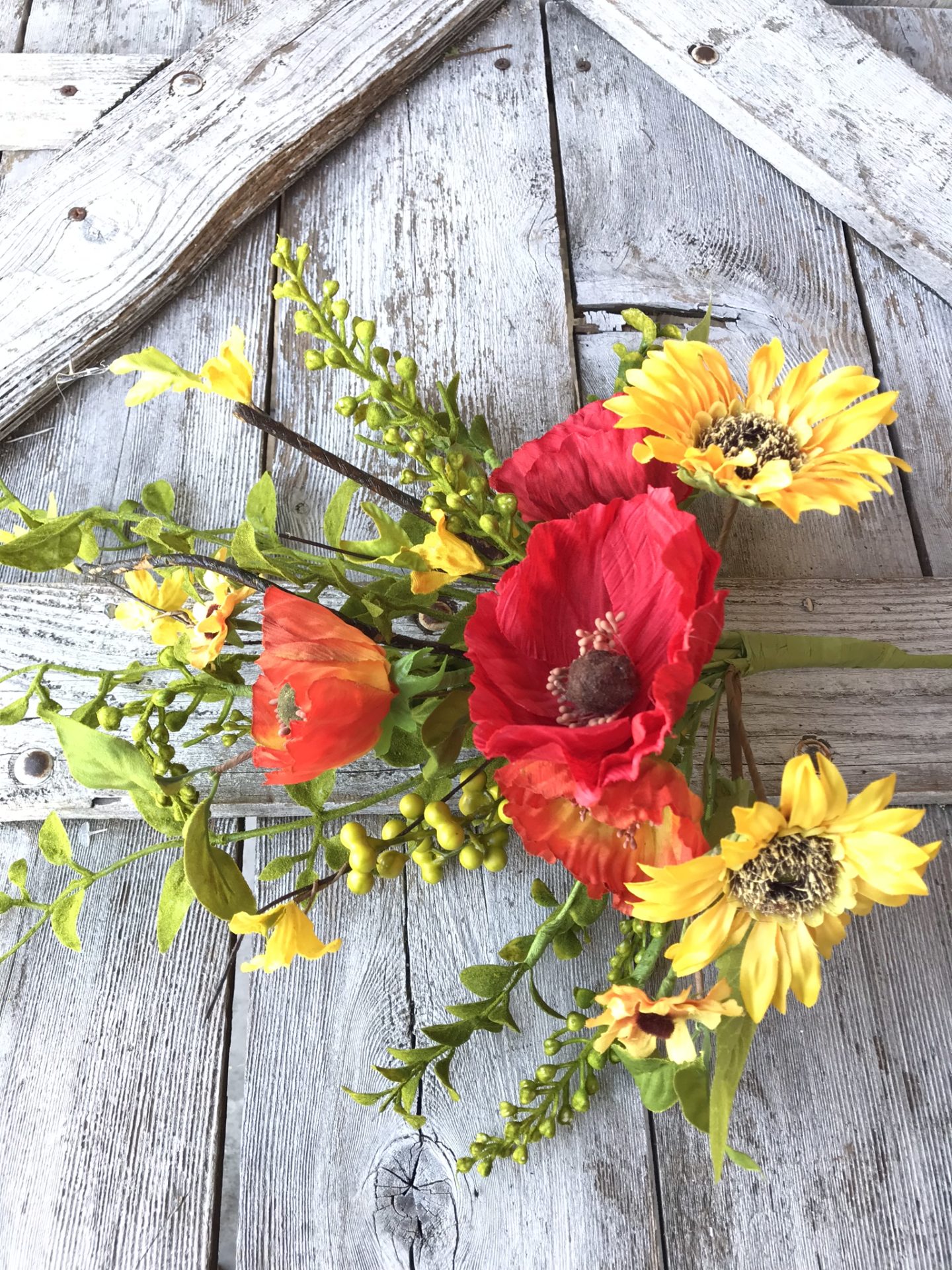 23" Sunflower Poppy Pick - Kelea's Florals