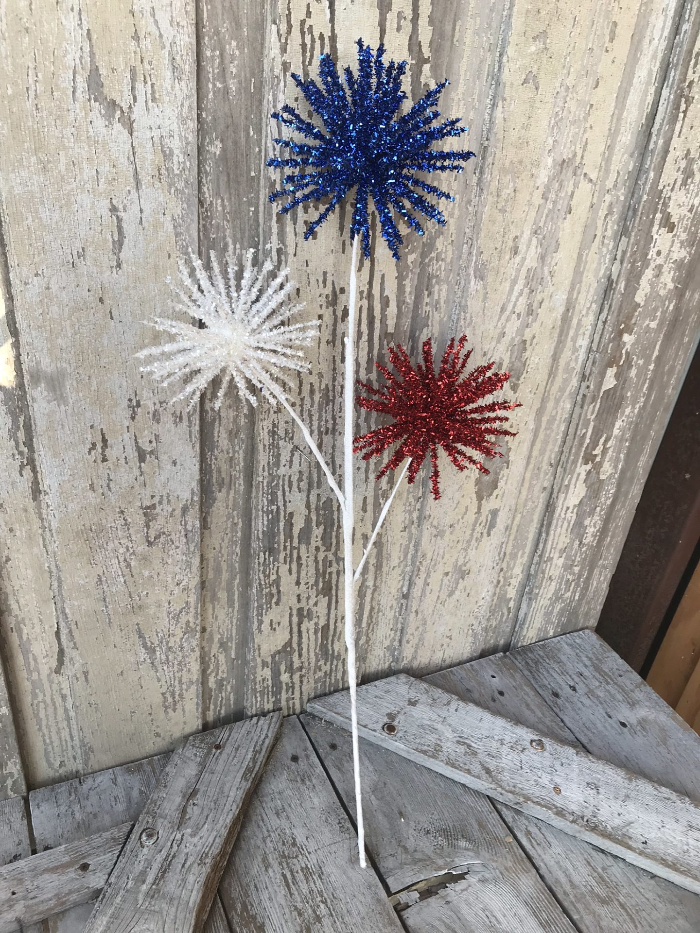 Patriotic Firework Ball Stem - Kelea's Florals