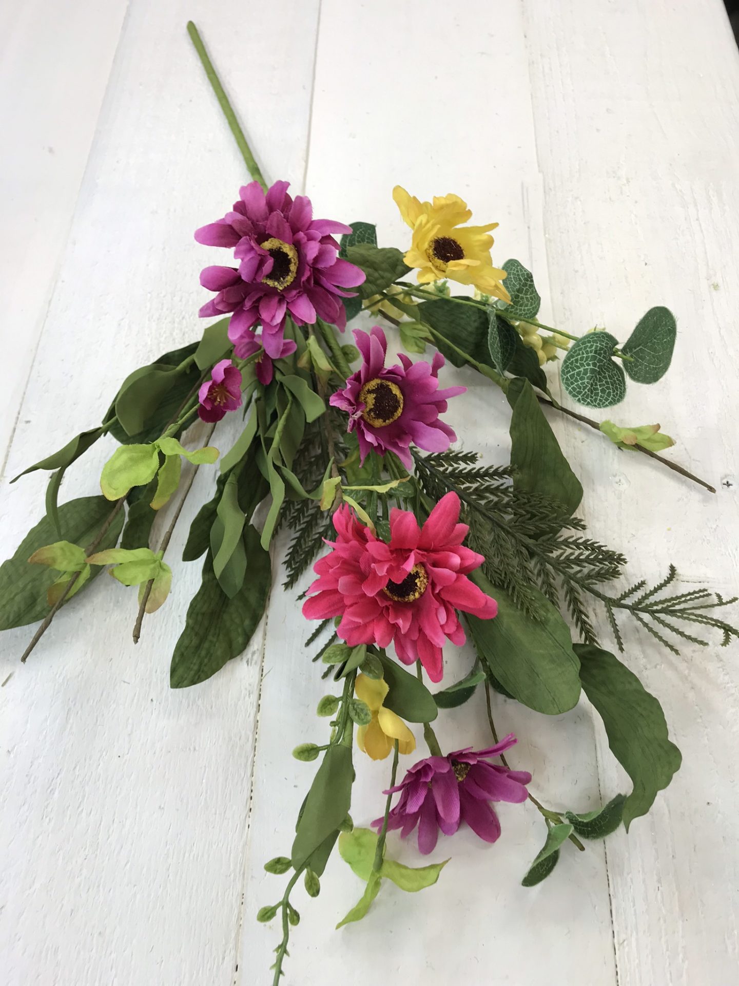 Daisy Stem - Kelea's Florals