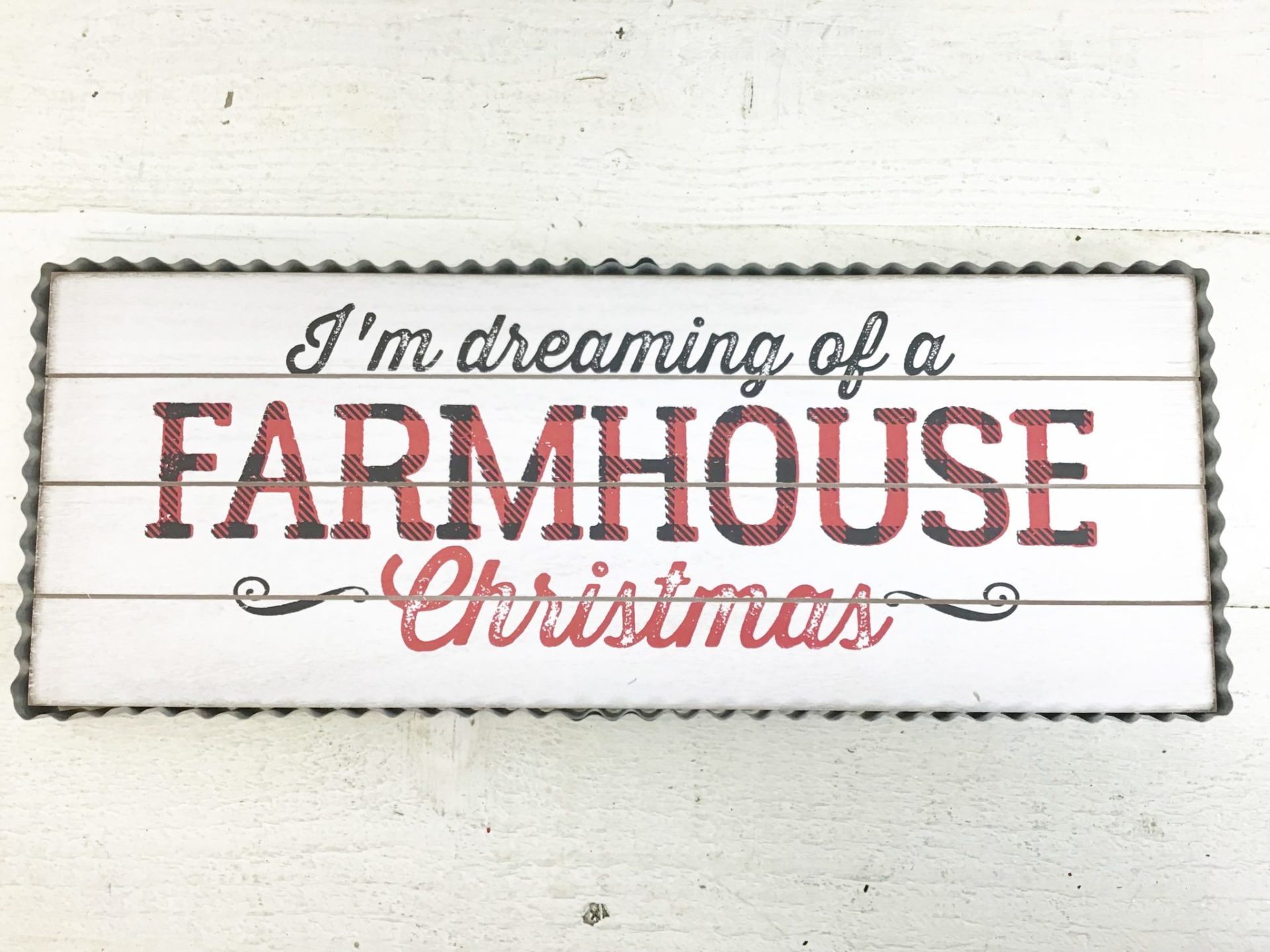 wood and metal Christmas sign "Farmhouse" - Kelea's Florals