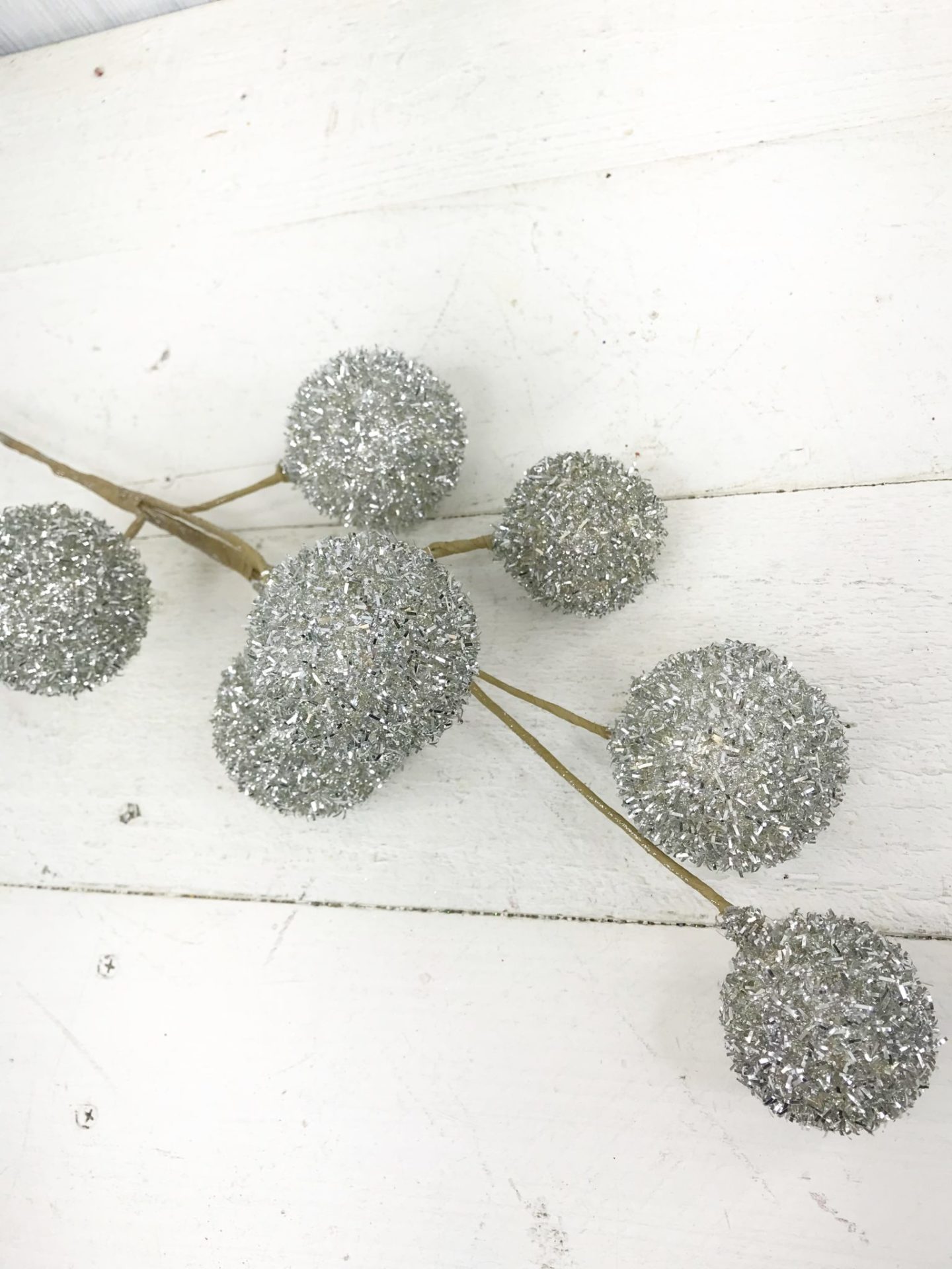Platinum Tinsel Ball Stem - Kelea's Florals