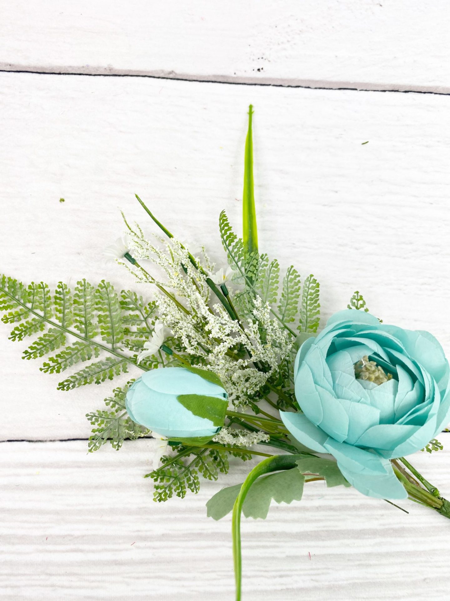 Aqua Ranunculus Fern Pick - Kelea's Florals