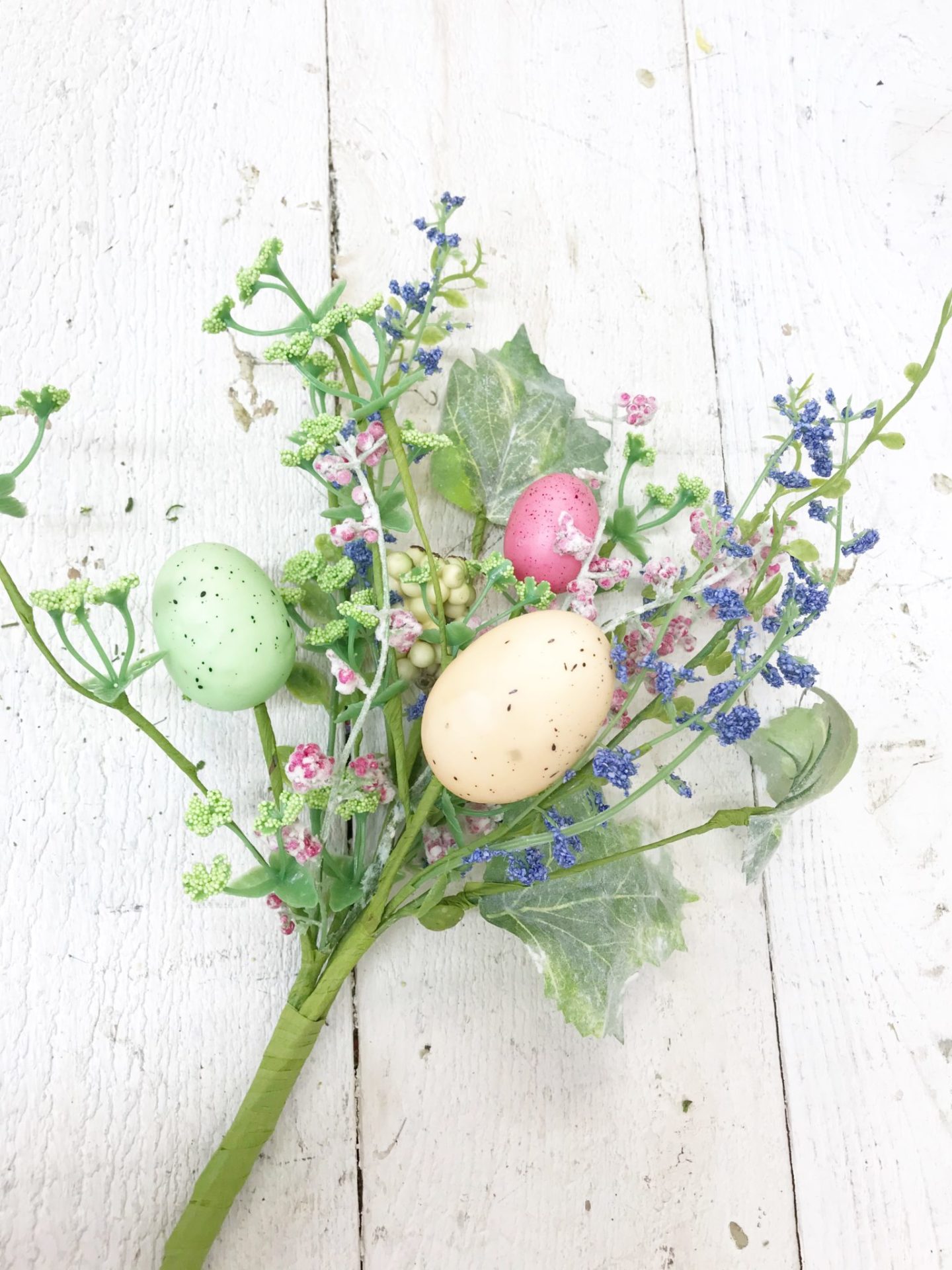 Easter Eggs Berry Pick - Kelea's Florals