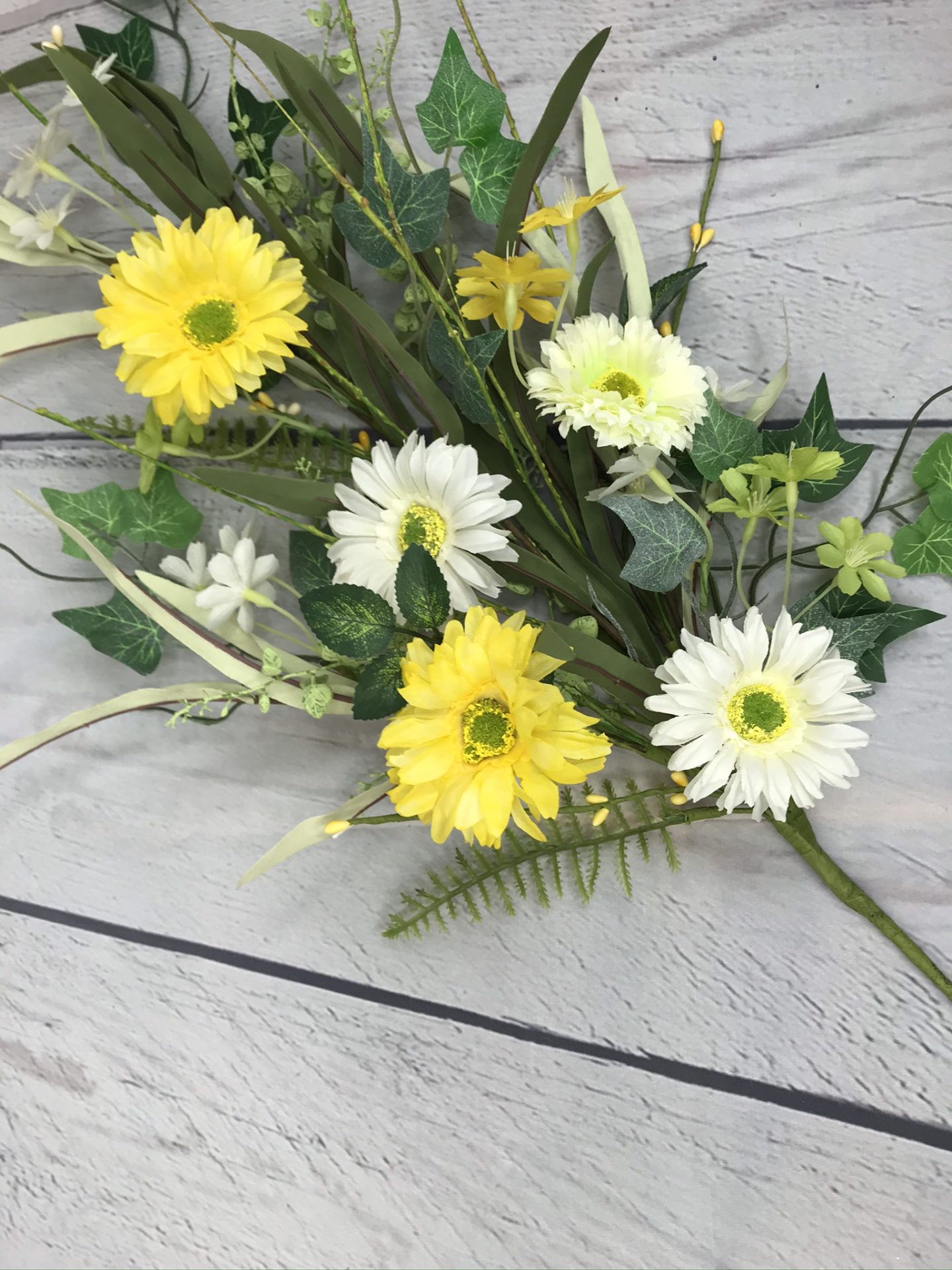 Yellow & White Daisy Stem - Kelea's Florals