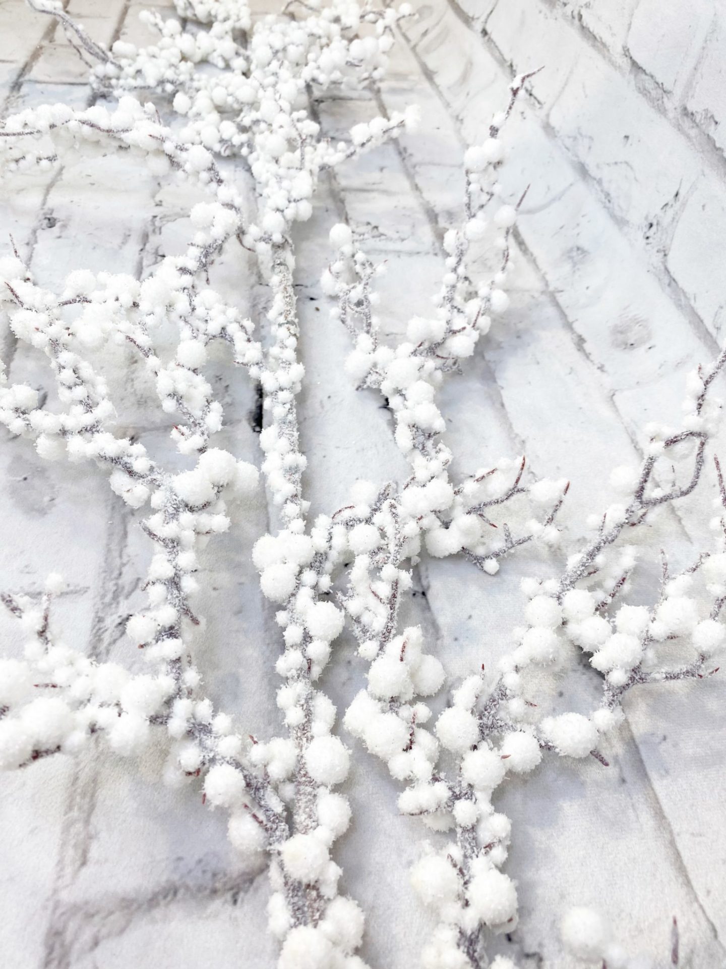 Snow White Berry Garland - Kelea's Florals