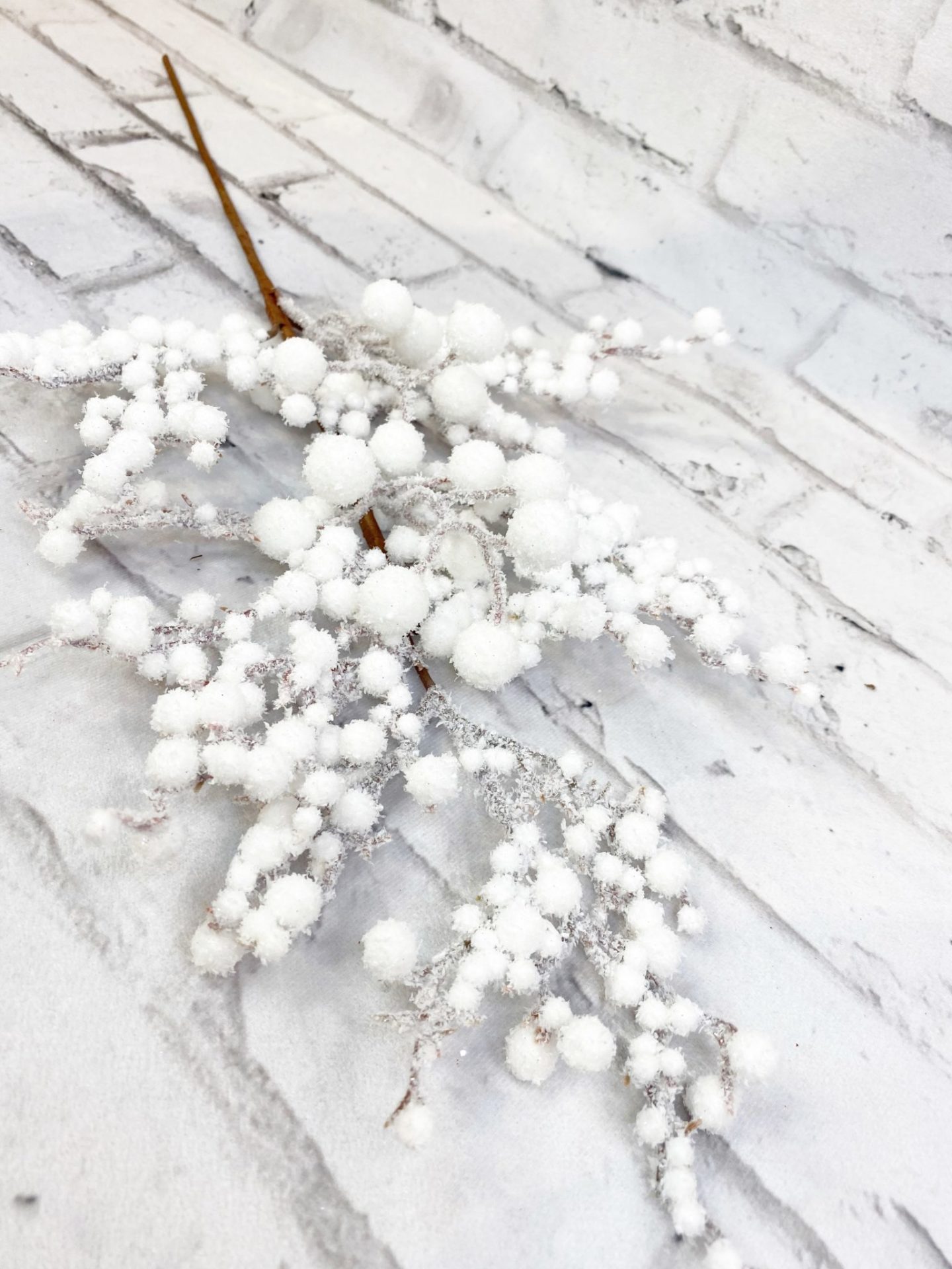 Snow White Berry Stem - Kelea's Florals