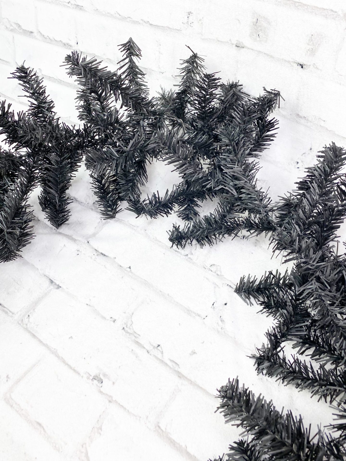 Black Garland Base - Kelea's Florals