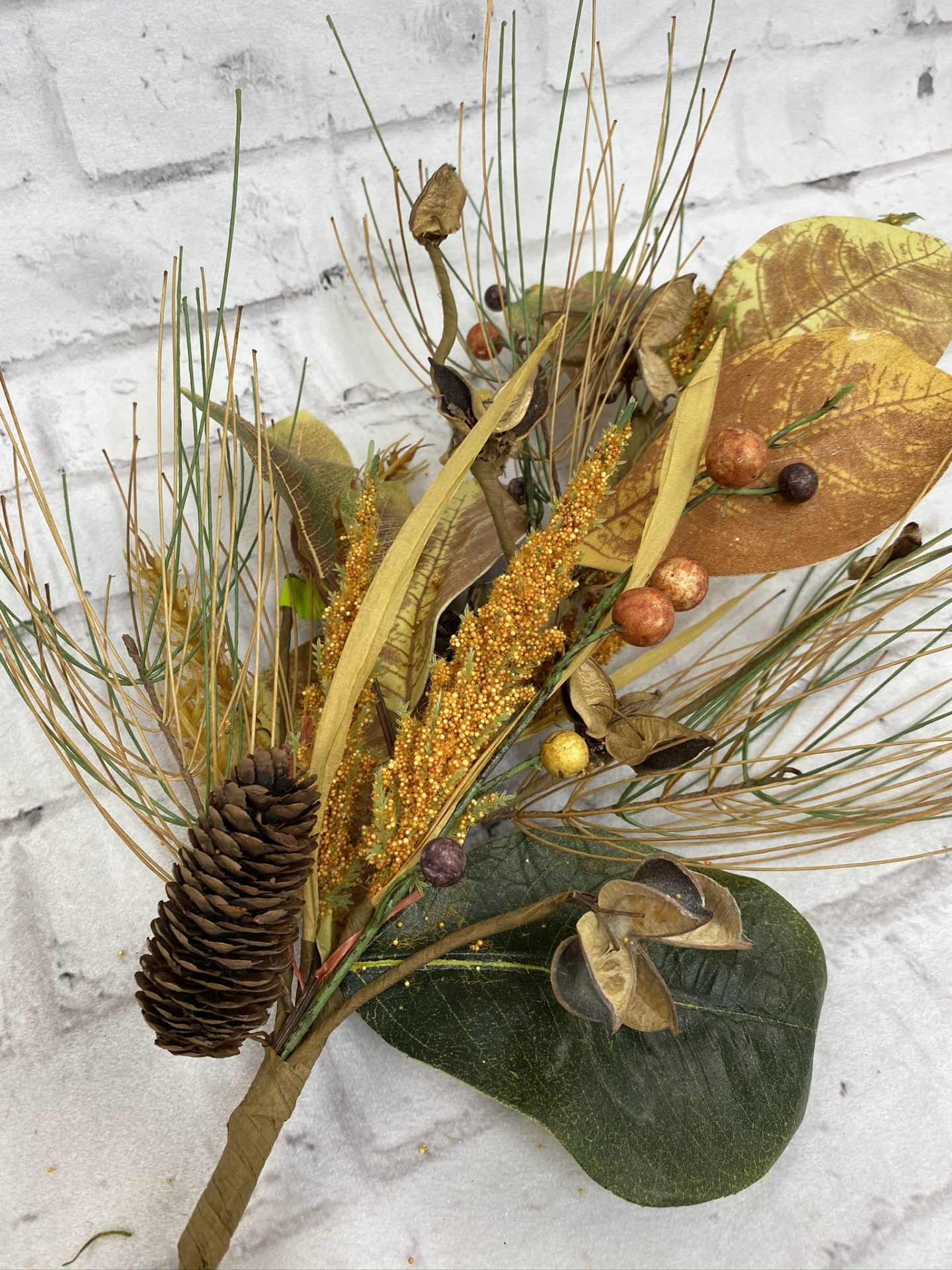 Magnolia Fall Leaf Mixed Large Stem - Kelea's Florals