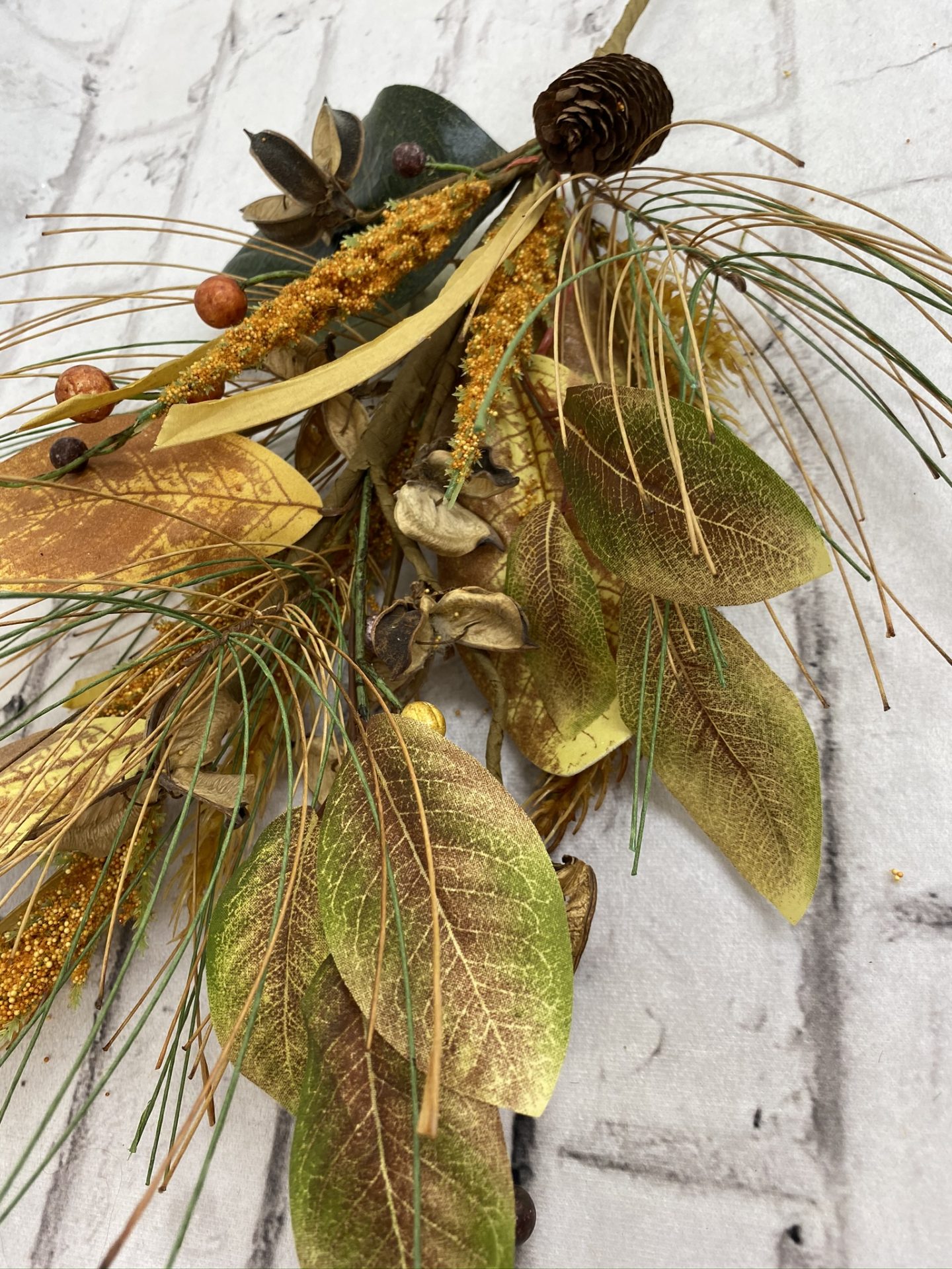 Magnolia Fall Leaf Mixed Large Stem - Kelea's Florals