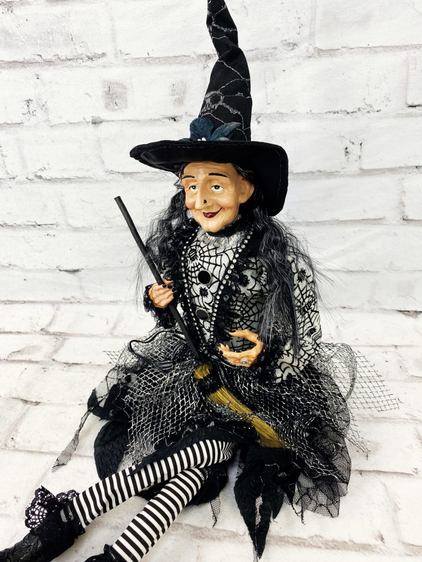 Sitting Witch with Posable legs - Kelea's Florals