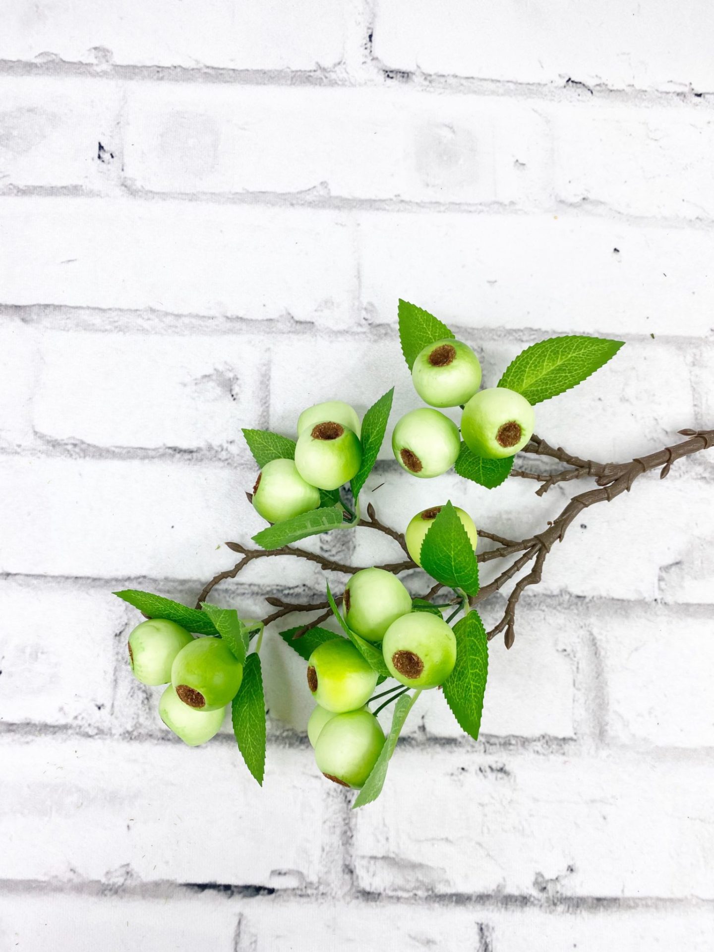 Large Green Berry Stem - Kelea's Florals