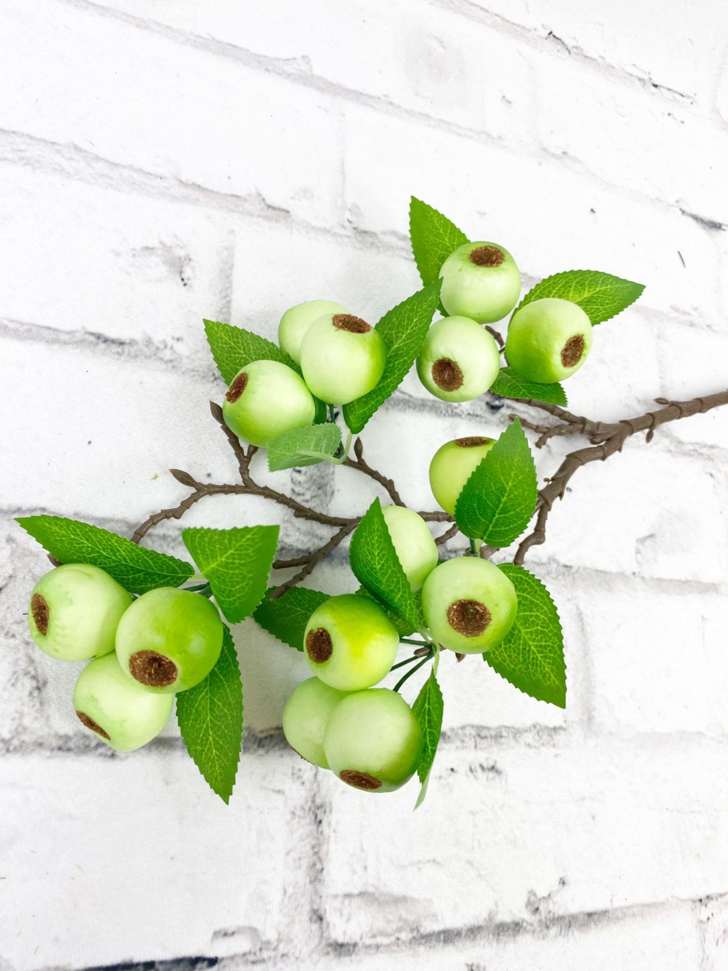 Large Green Berry Stem - Kelea's Florals