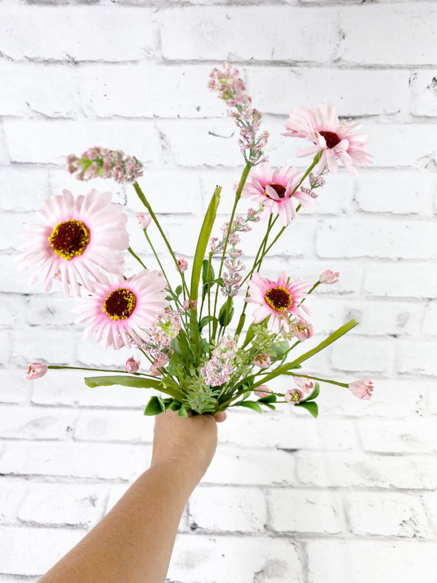 Pink Daisy Filler Bush - Kelea's Florals