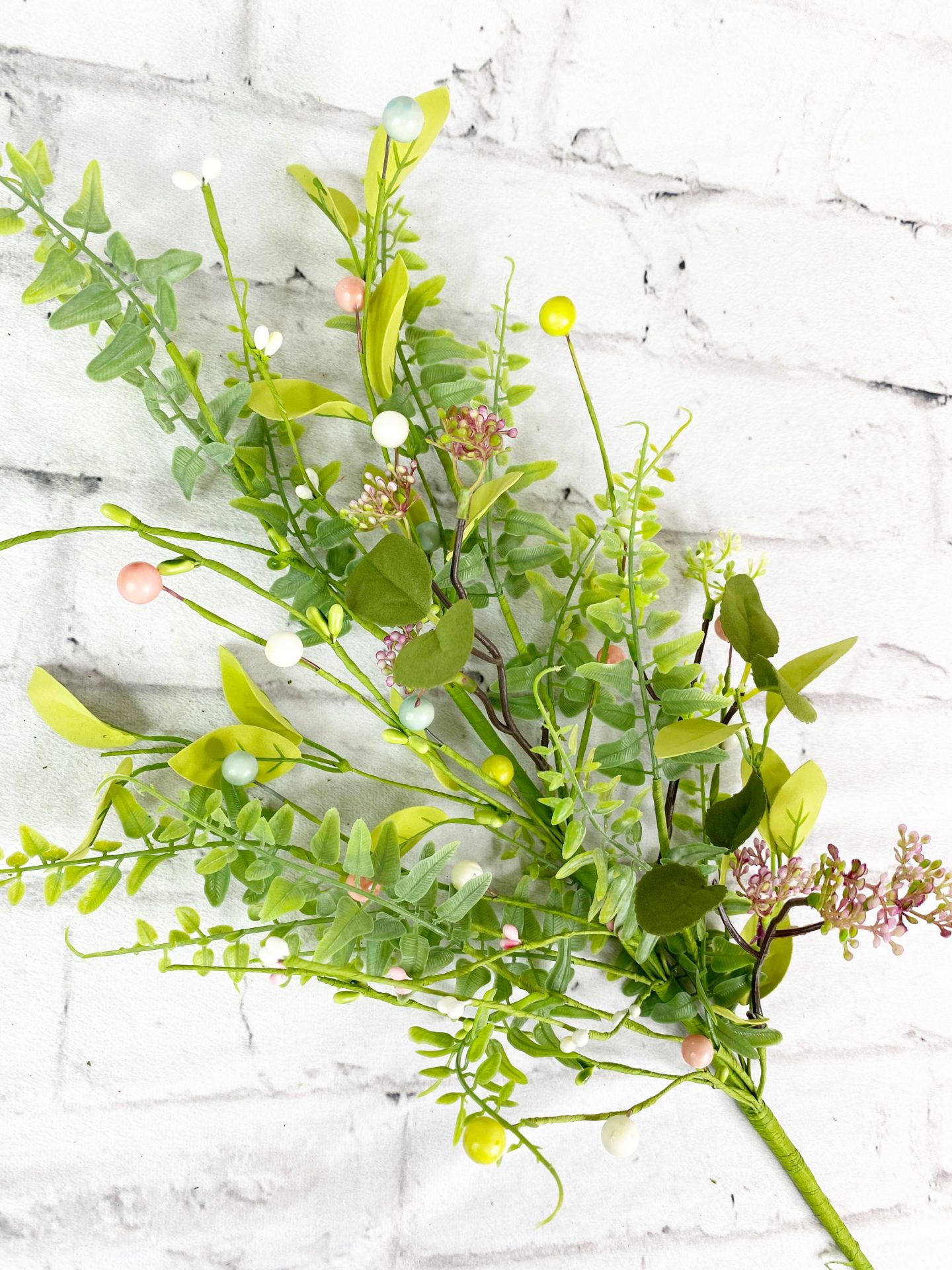 26" Mixed Green with Berry Spray - Kelea's Florals