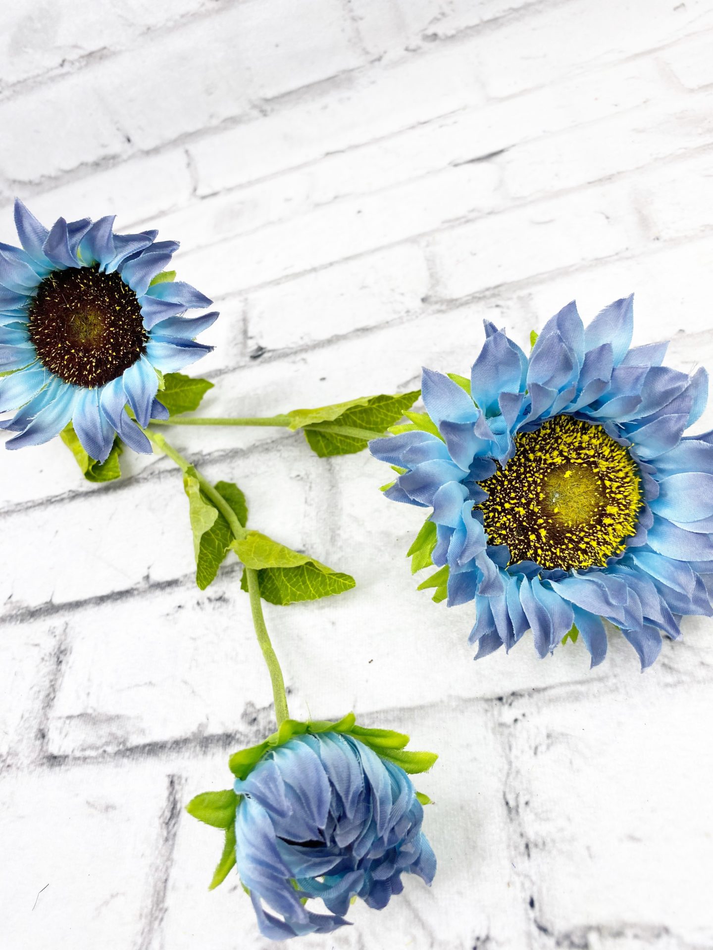 Blue Sunflower Stem - Kelea's Florals