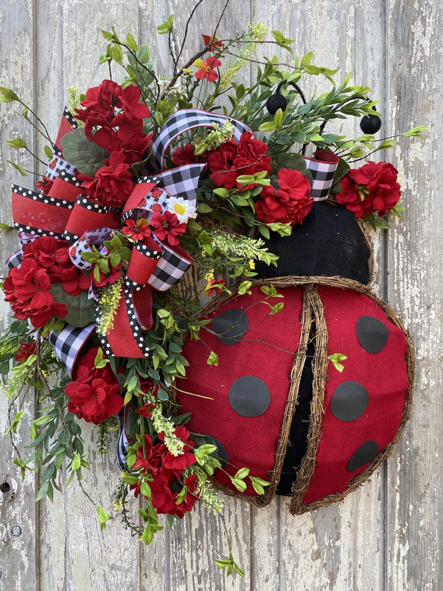 Lady Bug Geranium Wreath Supply List - Kelea's Florals