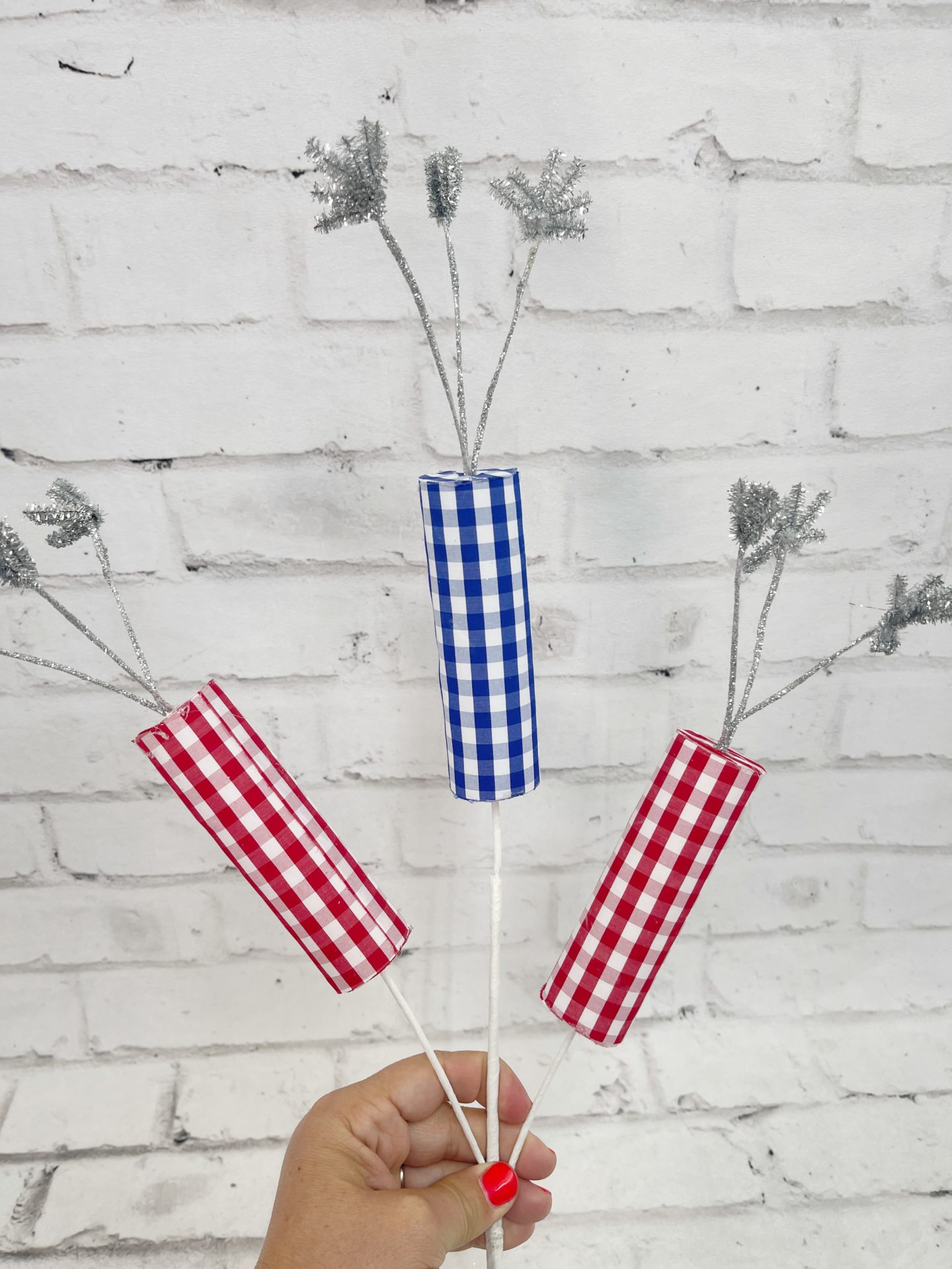 Patriotic 3 Firecracker Stem - Kelea's Florals