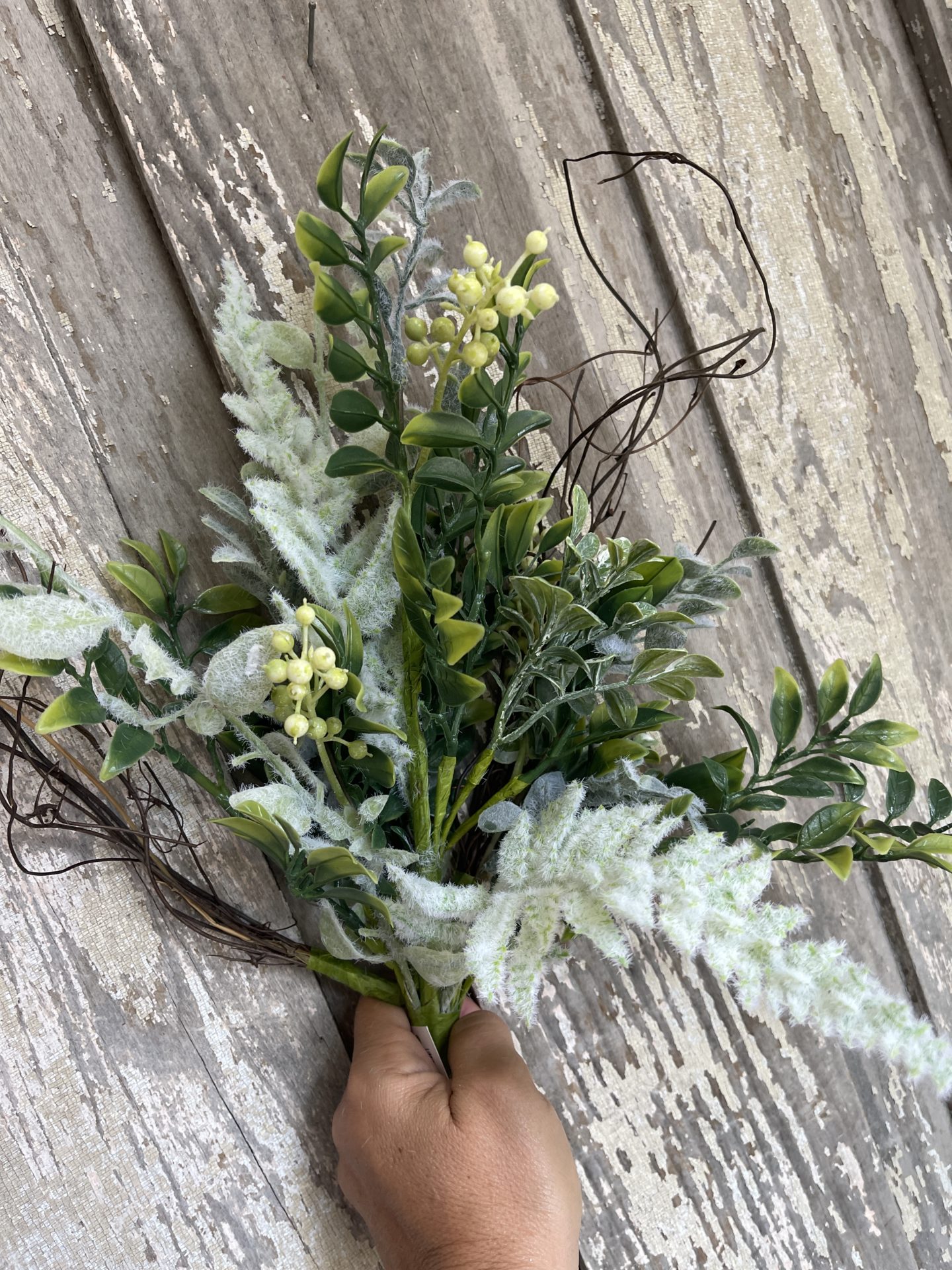 20" Mixed Greenery - Kelea's Florals