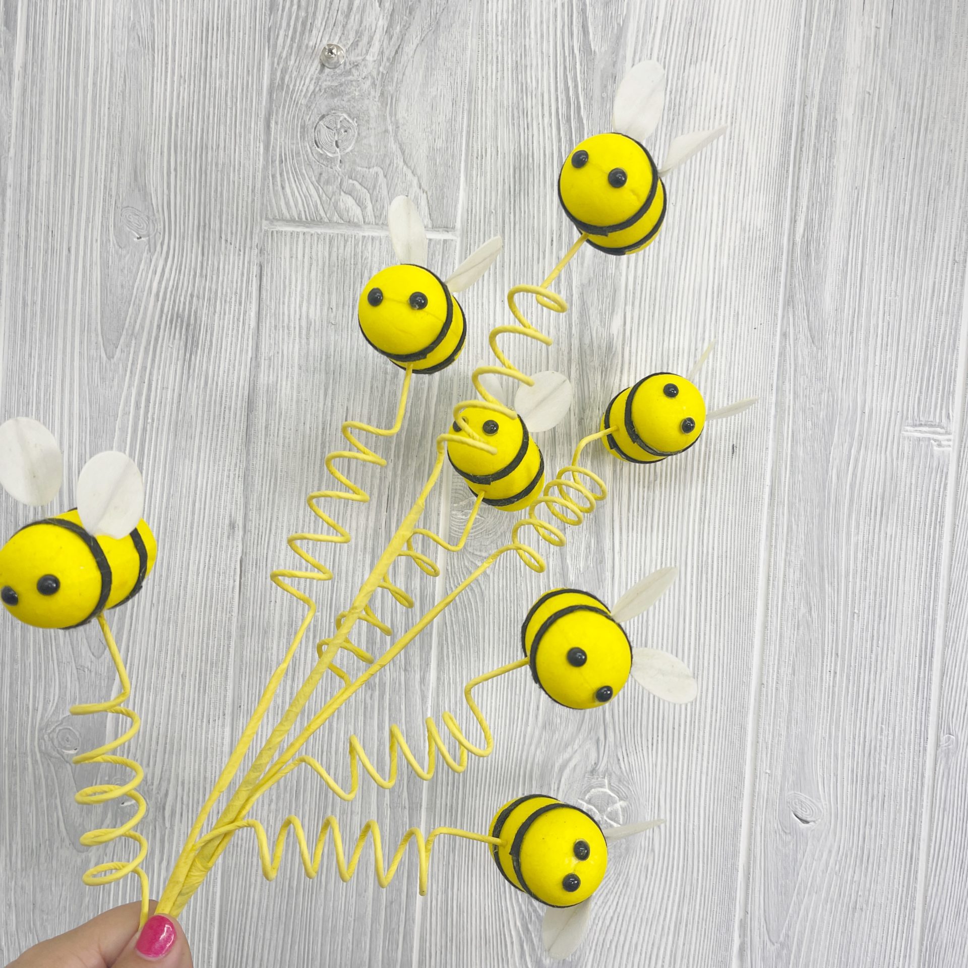 29" Bee Spray - Kelea's Florals