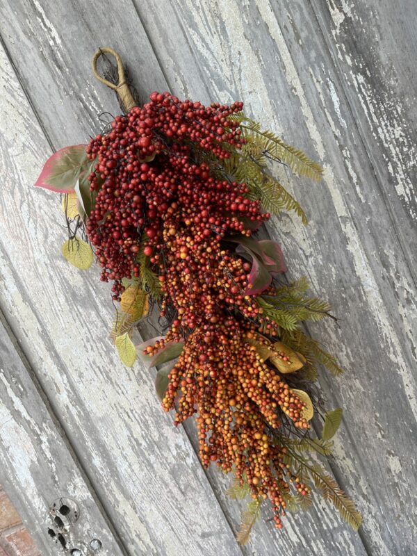 Berry Teardrop - Kelea's Florals