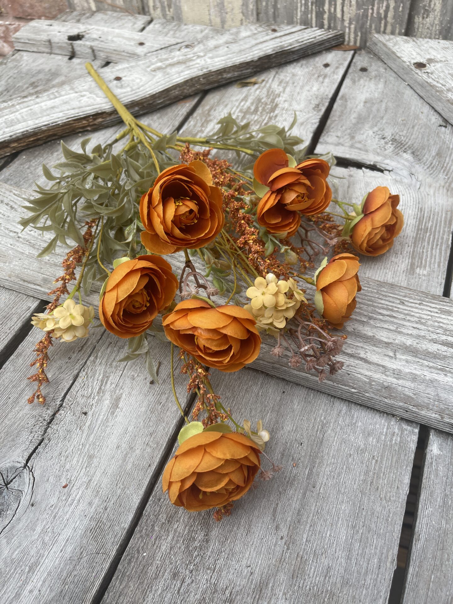Orange Ranunculus Filler Bush - Kelea's Florals