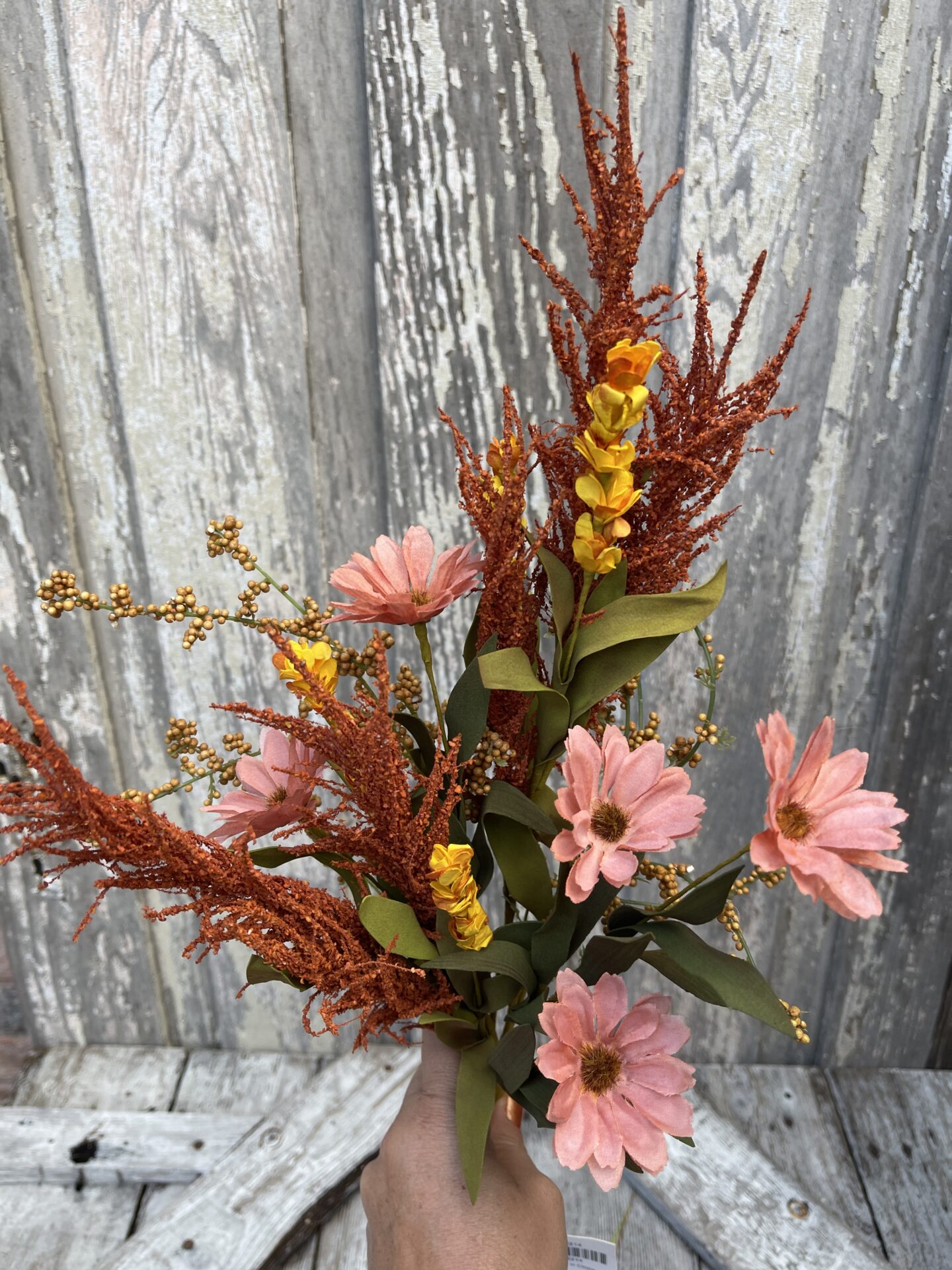 Mum Berry Spray - Kelea's Florals