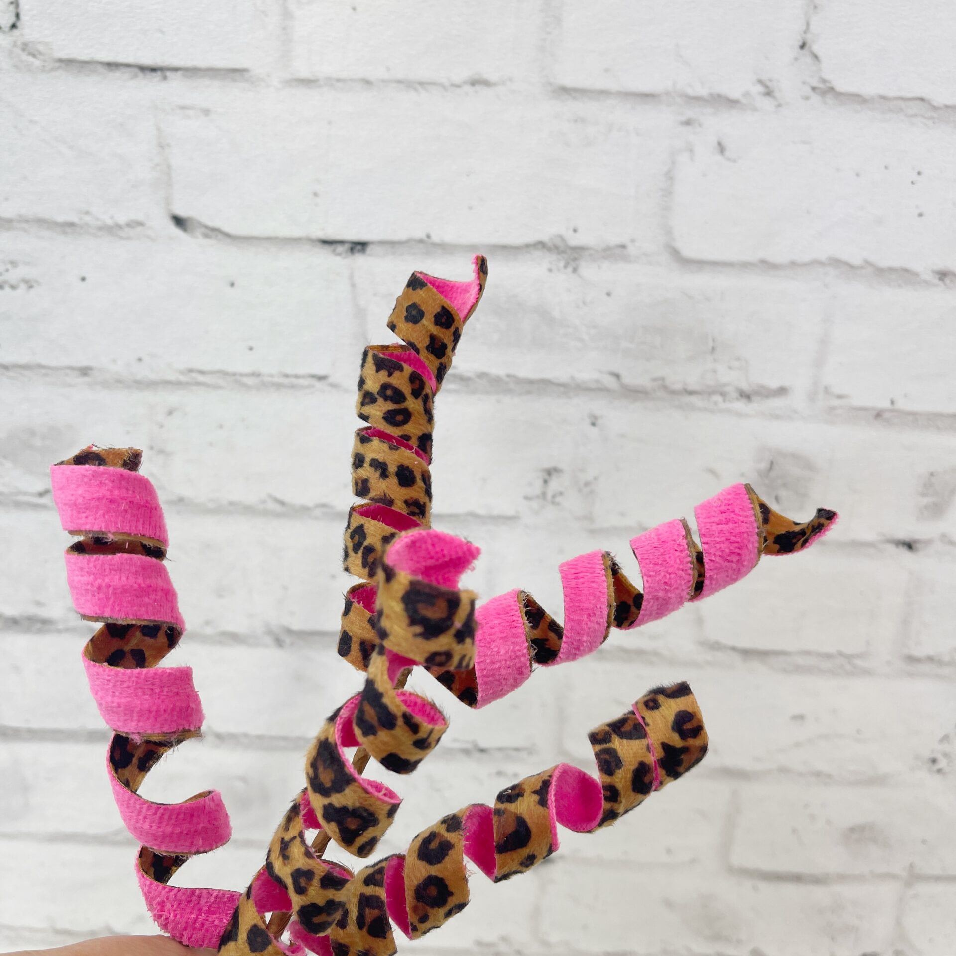 Mixed Double Sided Curly Pick - Kelea's Florals