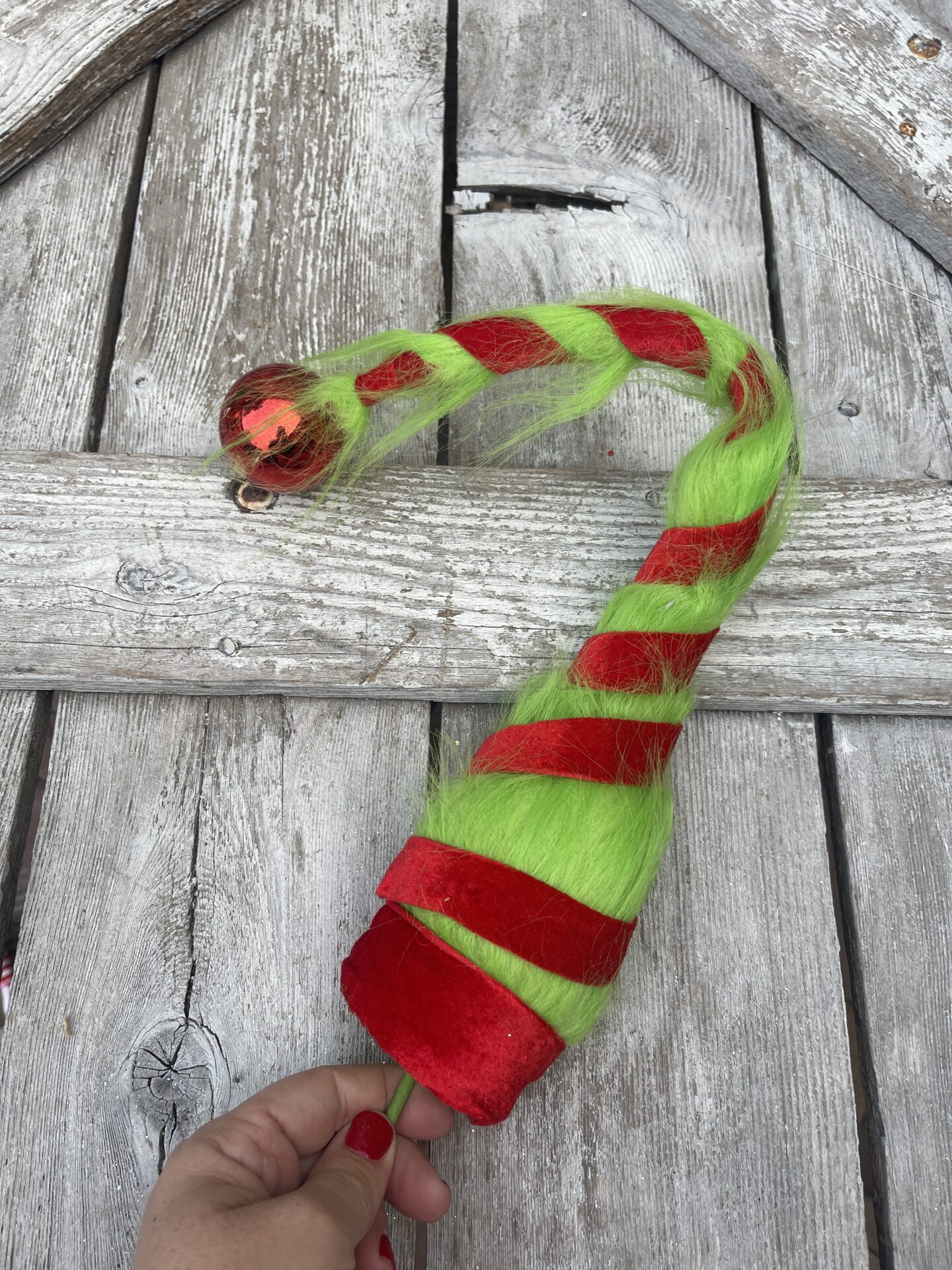 Green Elf Hat Spray - Kelea's Florals