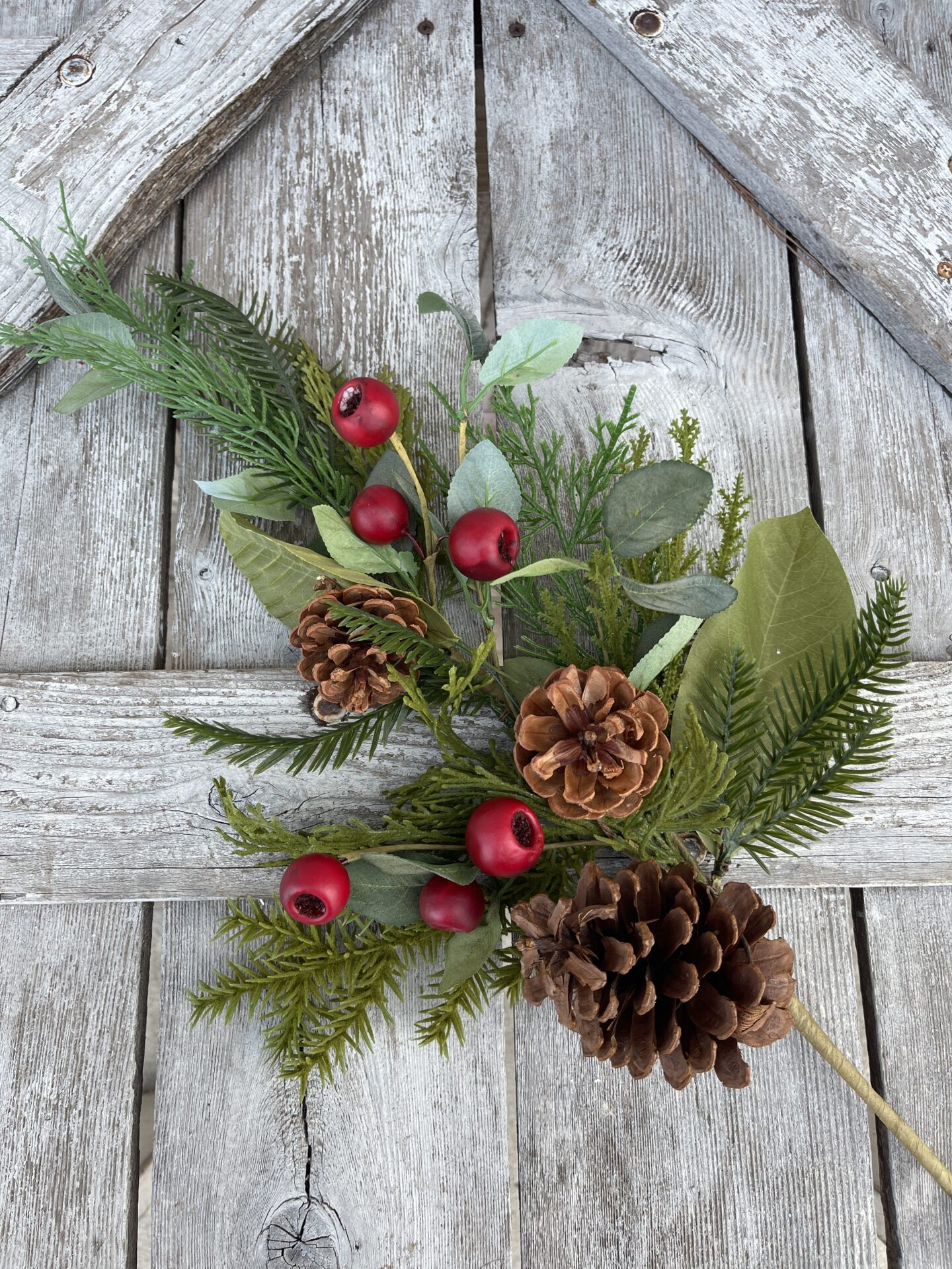 Cedar Crab Berry - Kelea's Florals