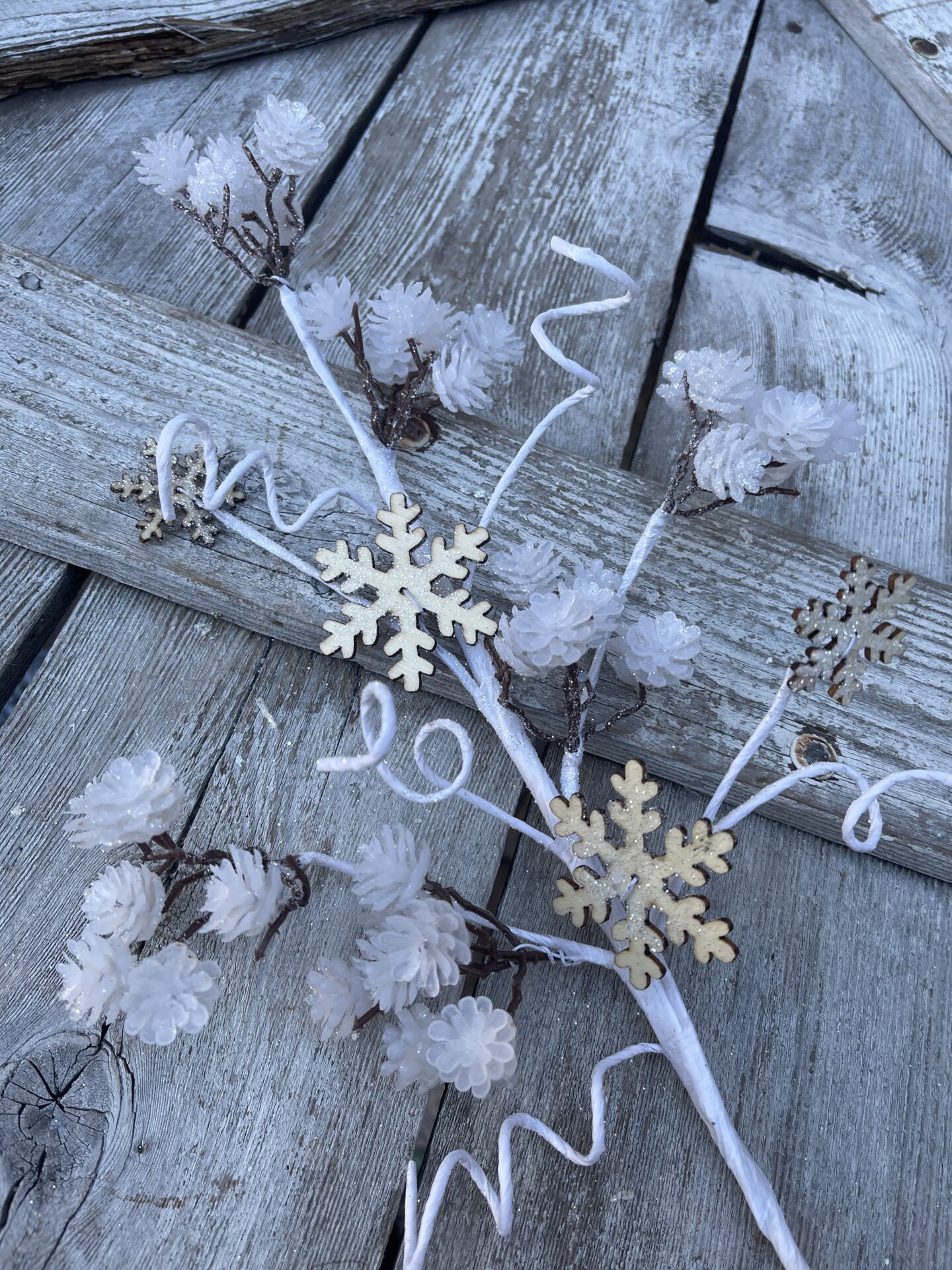 White Pine Snowflake - Kelea's Florals