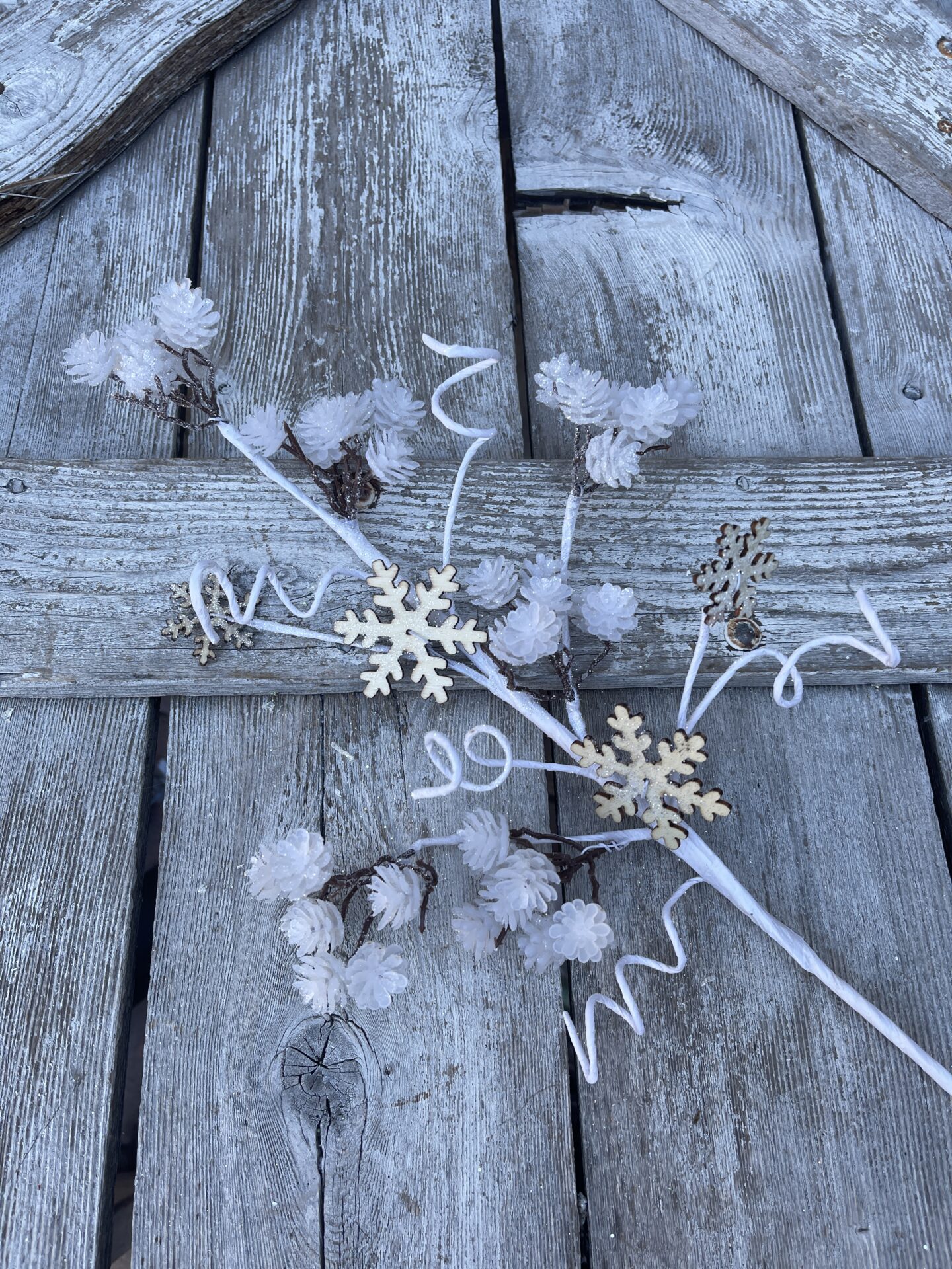 White Pine Snowflake - Kelea's Florals