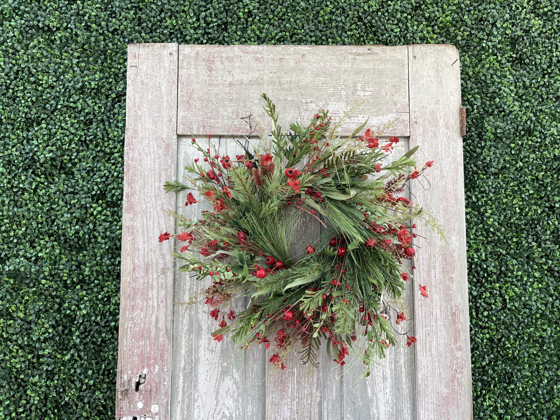 KDS Live Red Natural Christmas Wreath Supply List - Kelea's Florals