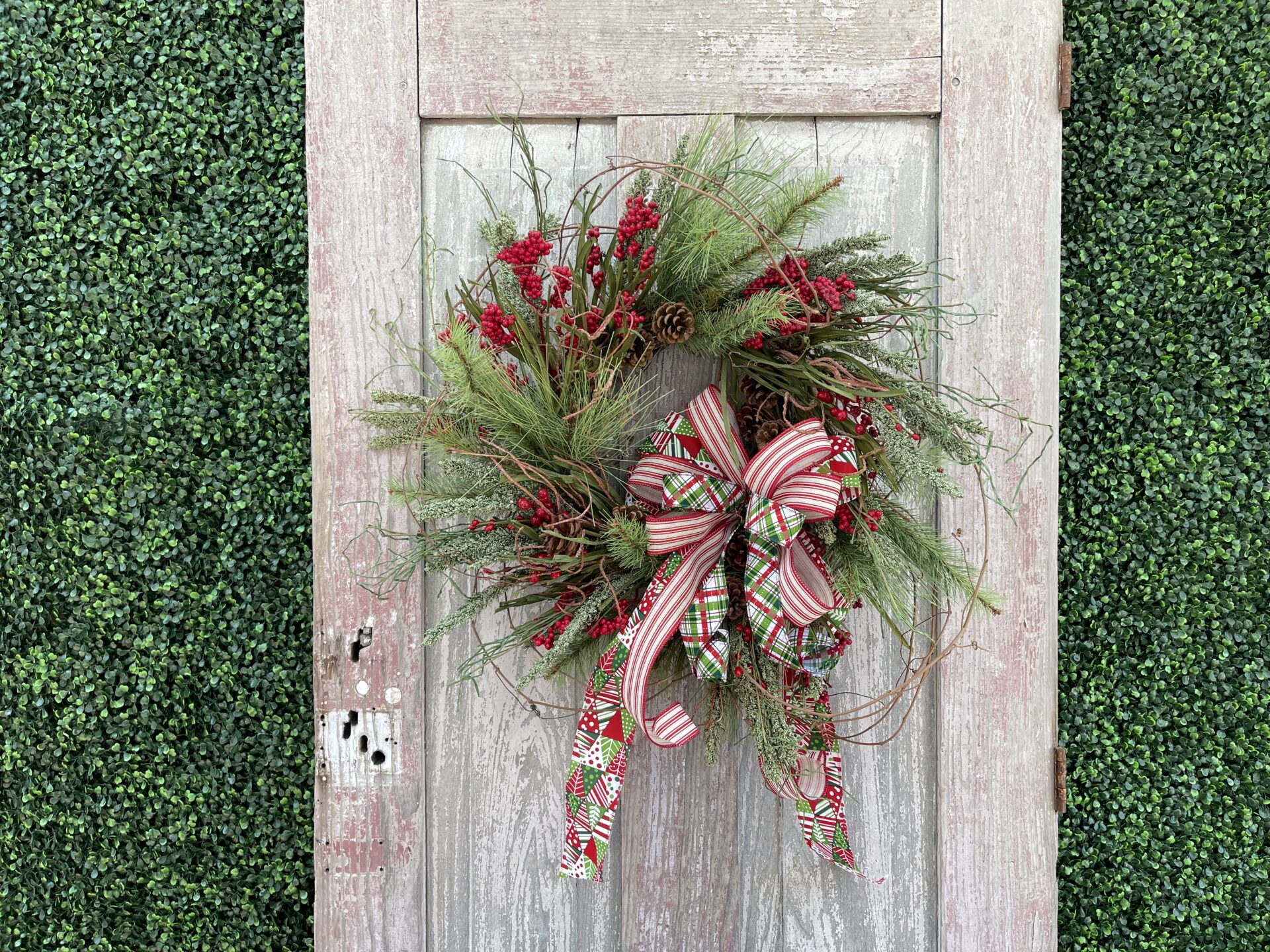 KDS Tutorial Christmas Greenery Wreath Supply List - Kelea's Florals
