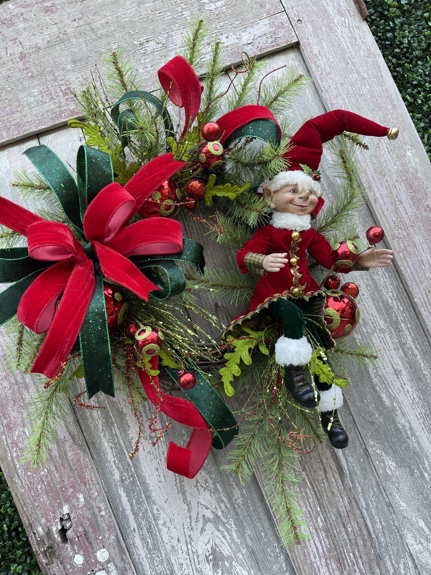 KDS Tutorial Elegant Elf Wreath Supply List - Kelea's Florals