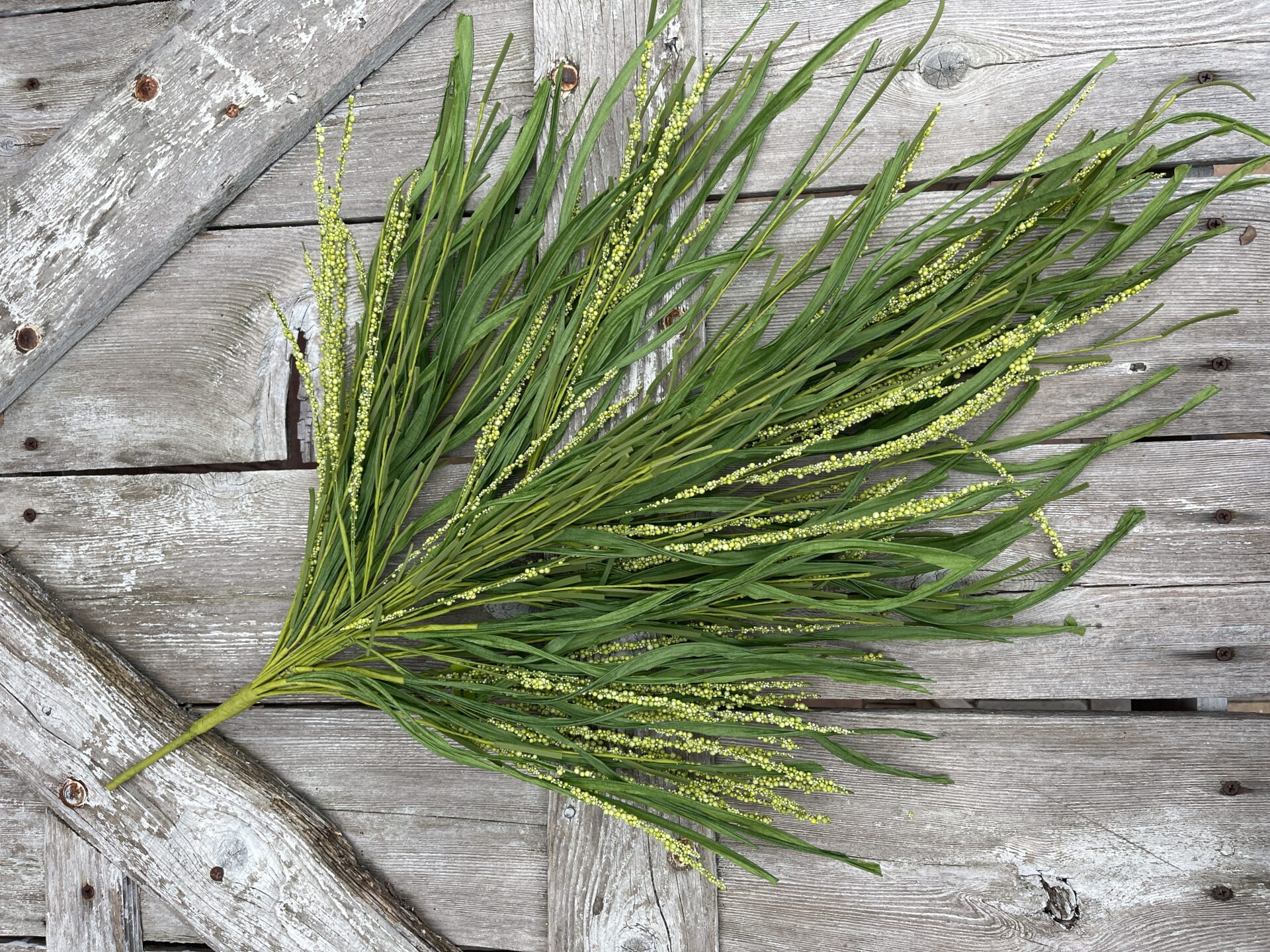 Green Grass with Berries Swag Base - Kelea's Florals