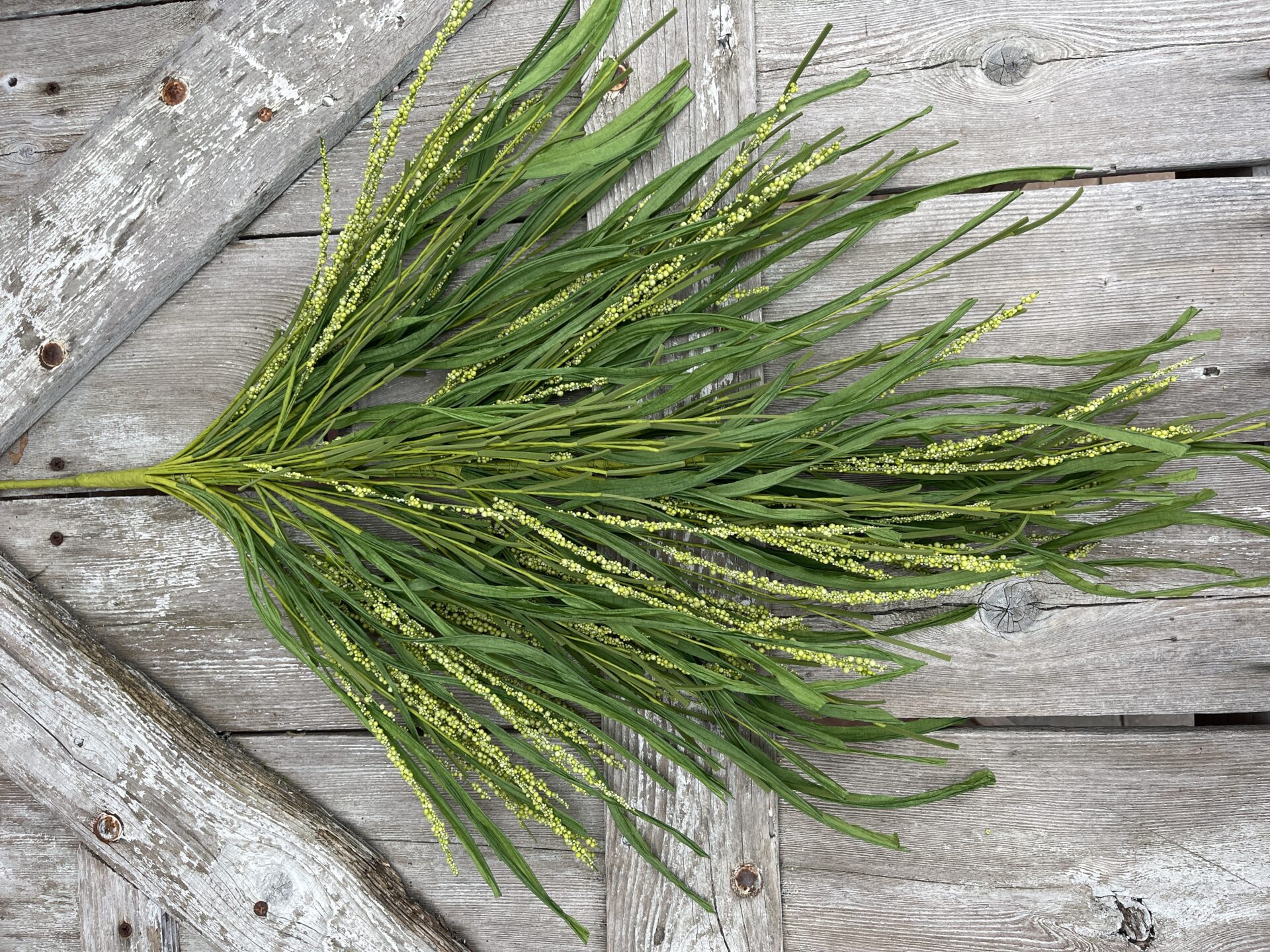 Green Grass with Berries Swag Base - Kelea's Florals