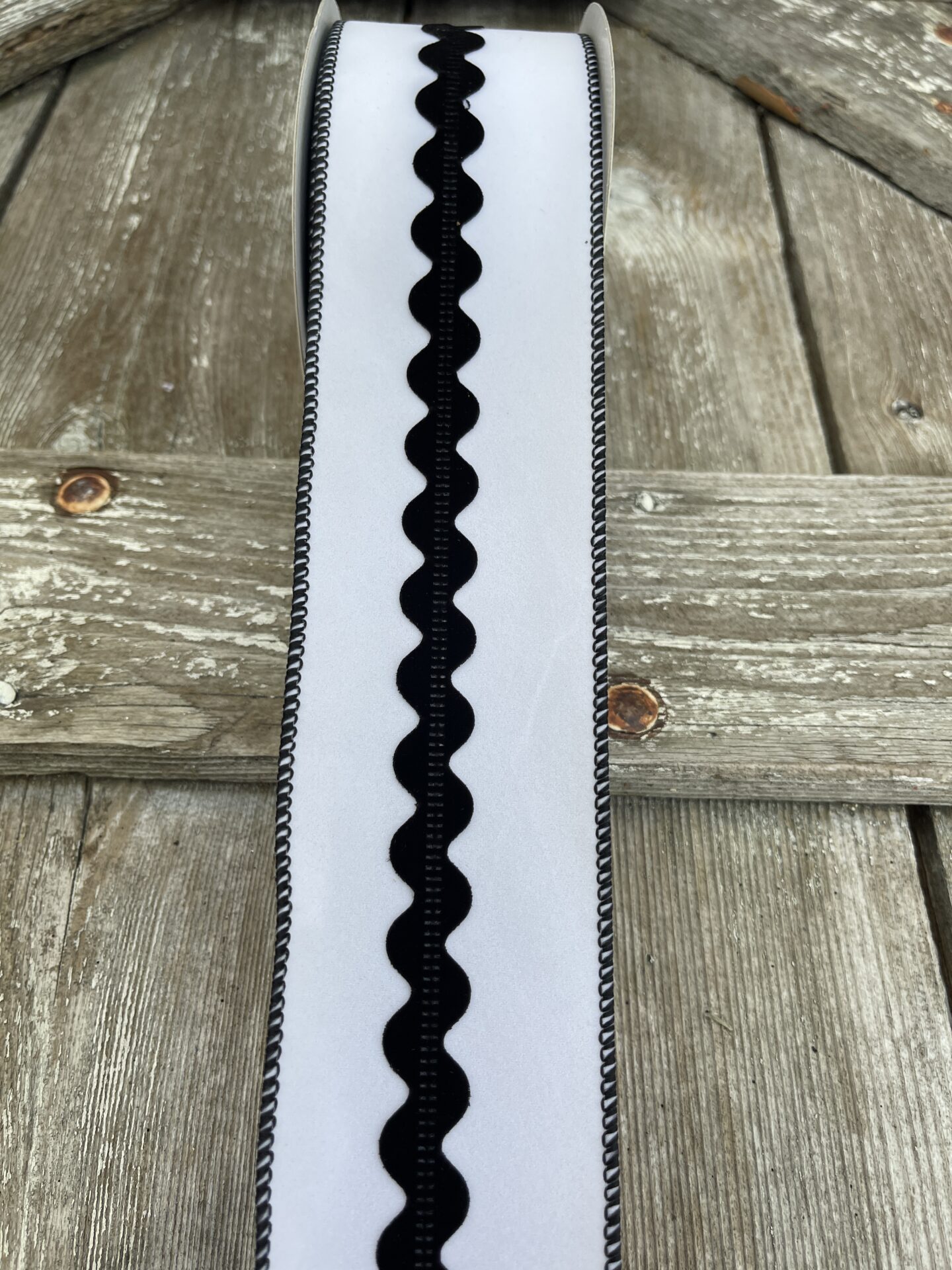 2.5" White Velvet with Black Rickrack in Center Wired Ribbon, 10 Yards ...