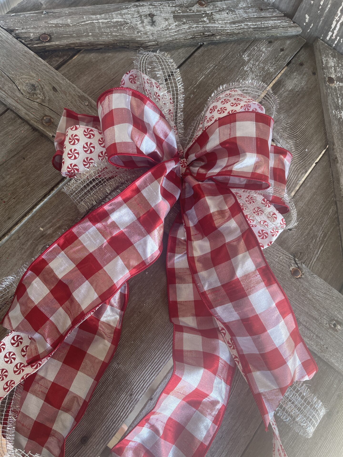 How to Make a Sweet Holiday Bow Supply List - Kelea's Florals