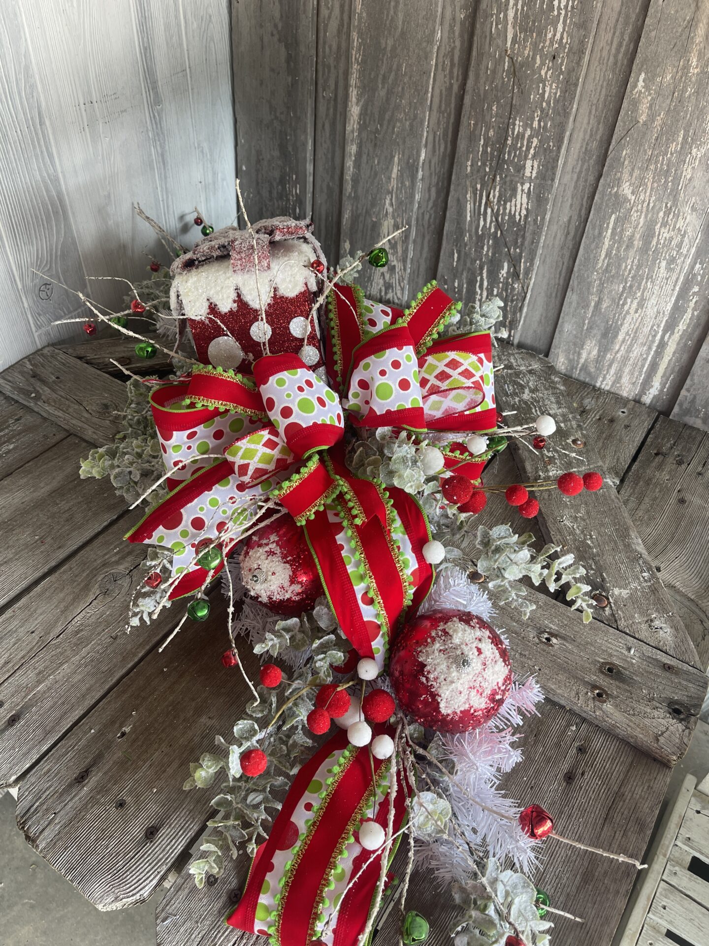 KDS Live Christmas Mailbox Topper Supply List - Kelea's Florals