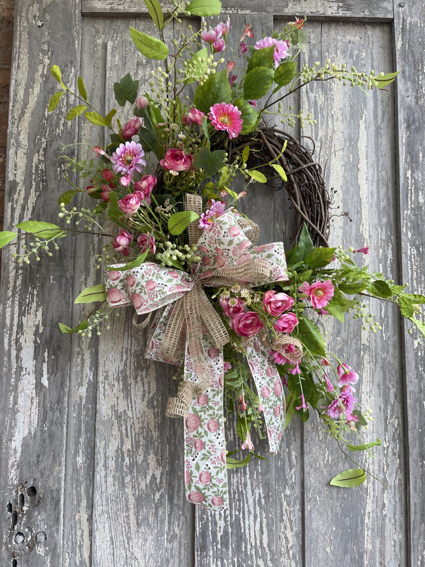 DIY Berry Grapevine Wreaths & Swags for Any Season Supply List - Kelea ...