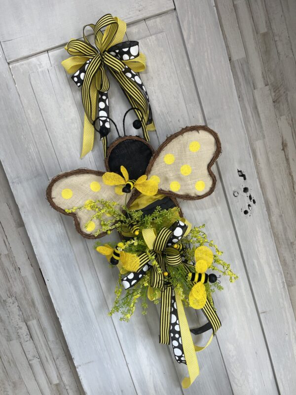 Buzzing Bee Door Hanger Wreath Kit Supply List - Kelea's Florals