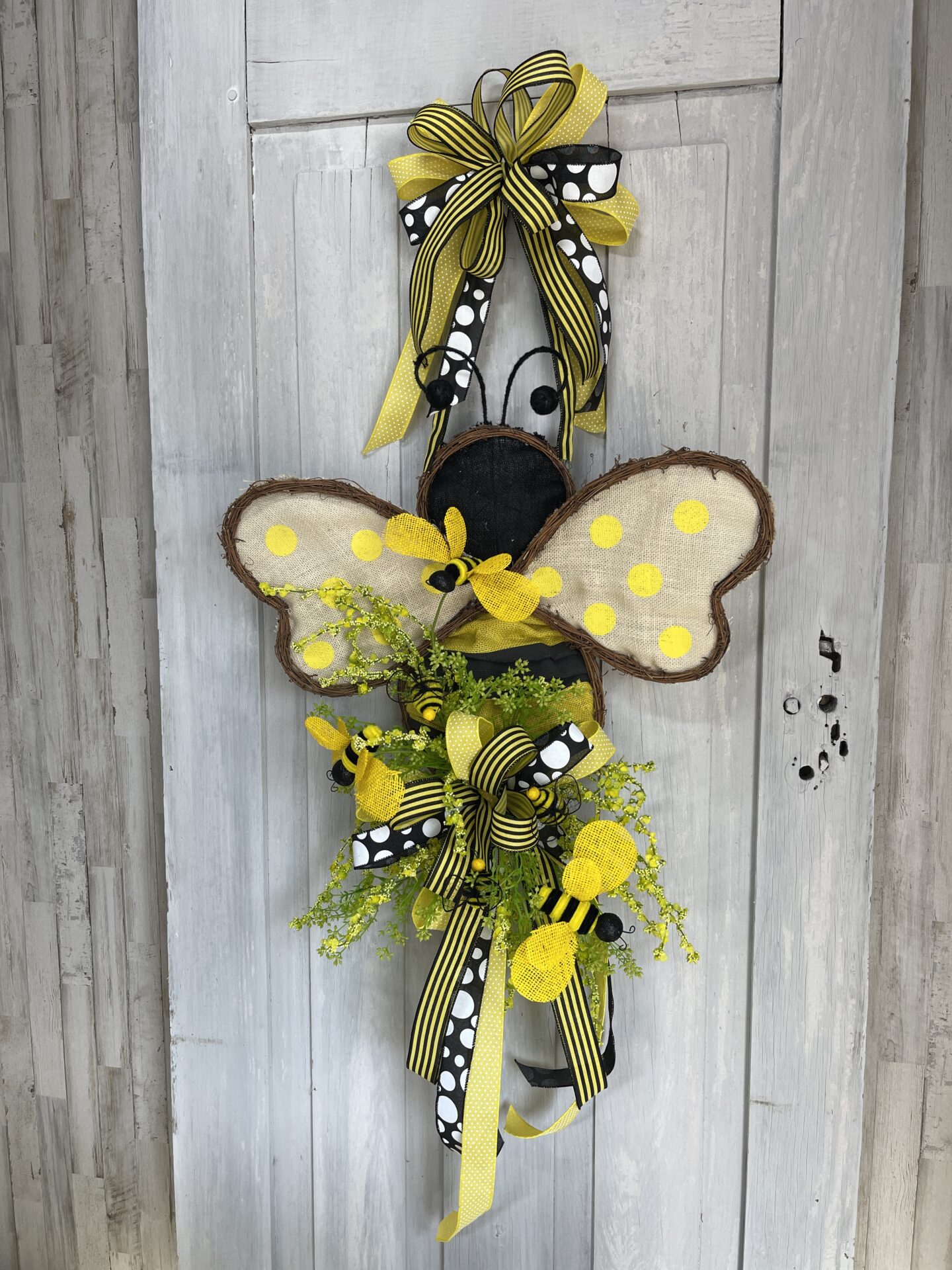 DIY Bee Themed Door and Home Decor Supply List - Kelea's Florals